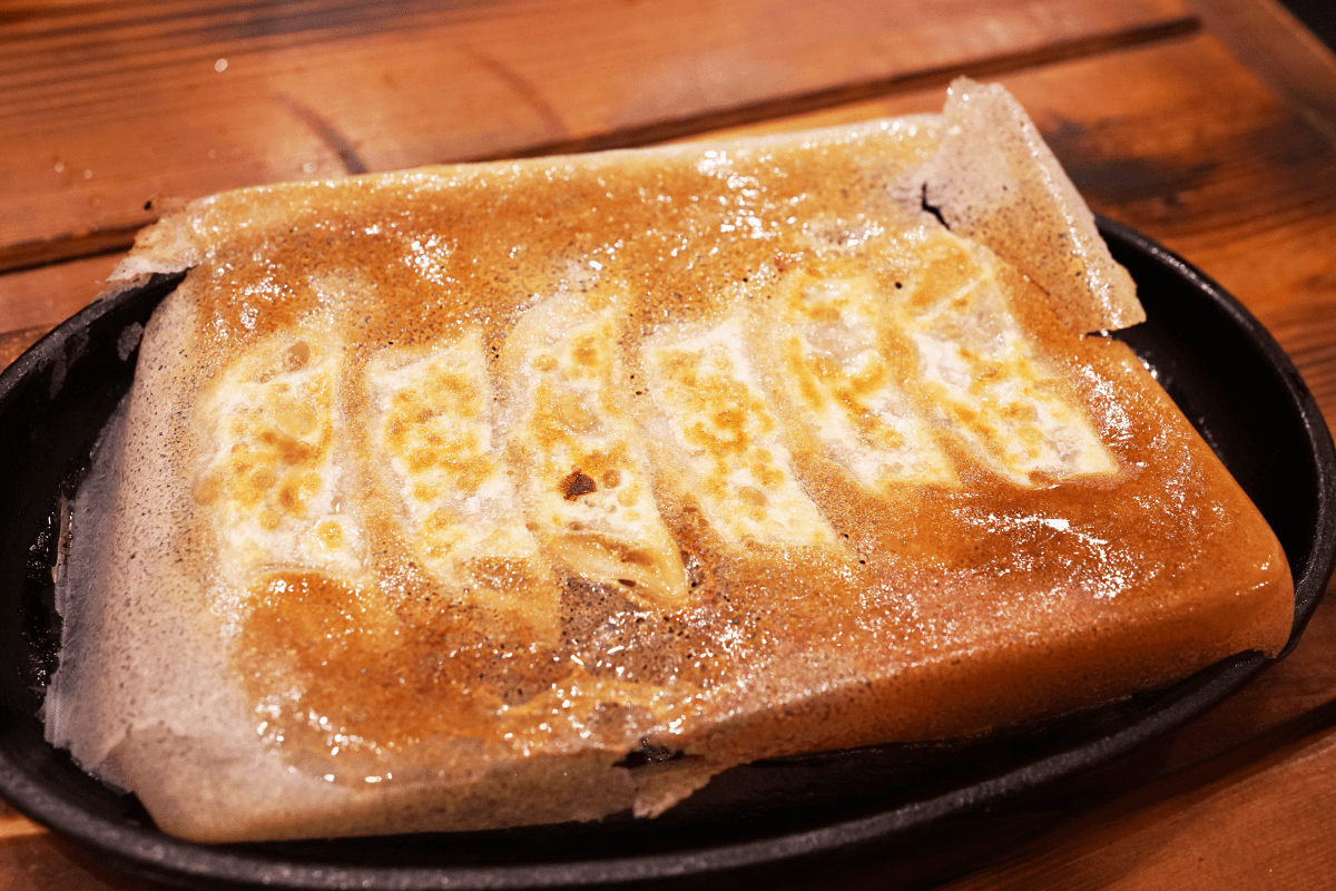 Hanetsuki Gyoza（羽根つき餃子） – Soul Food in Japan